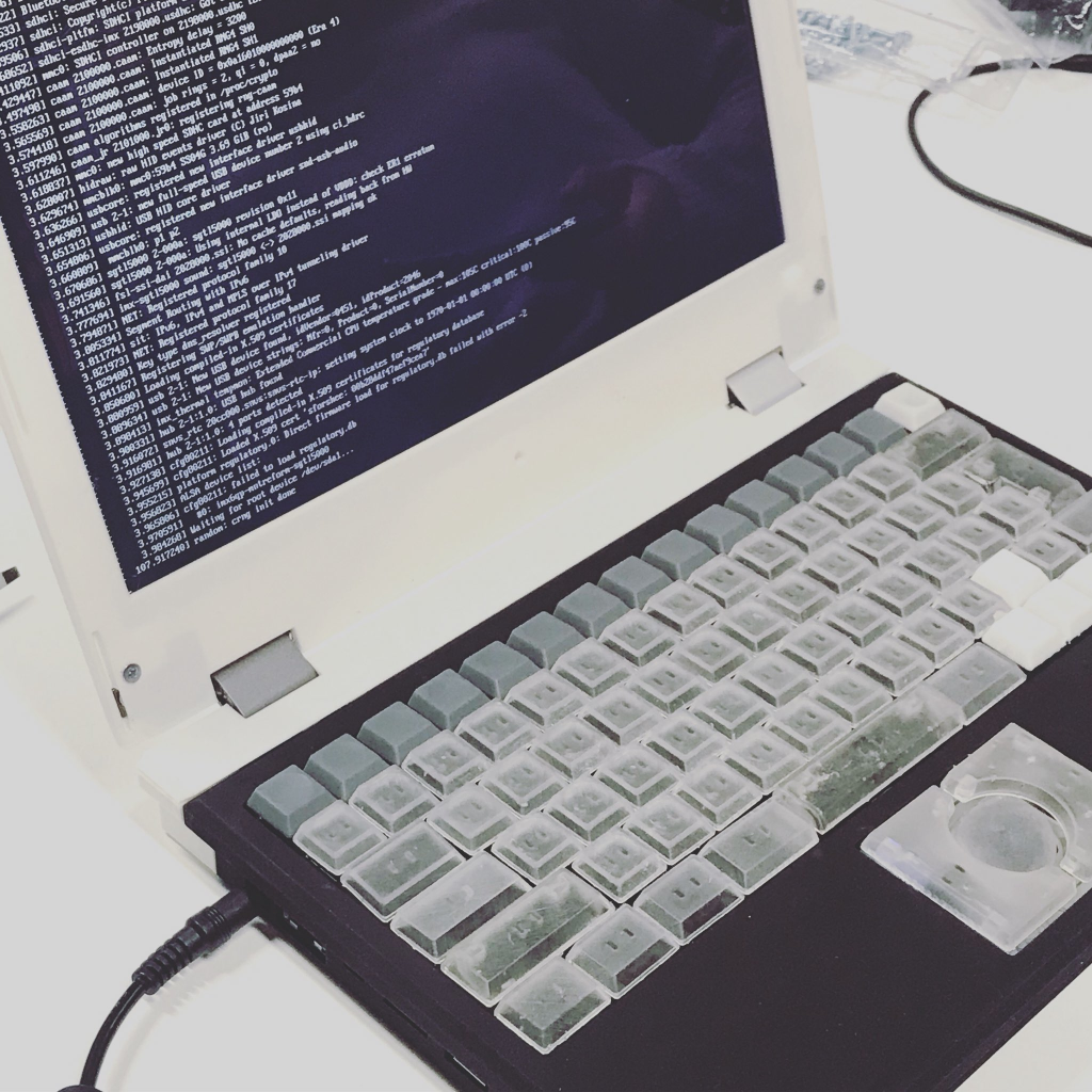 INTERFACECRITIQUE — Lukas Hartmann: MNT REFORM – DIY PORTABLE COMPUTER